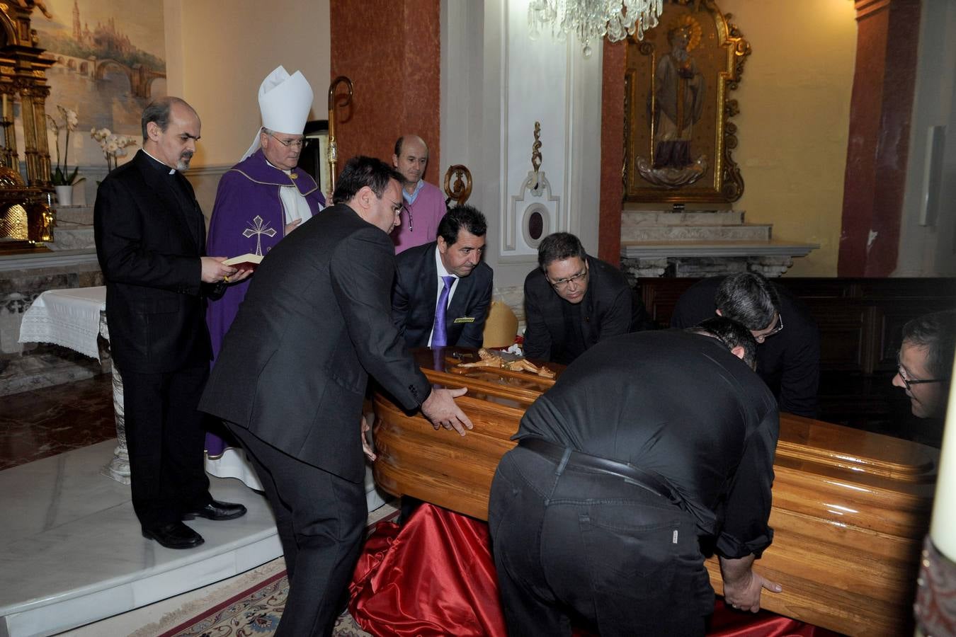 Fallece Javier Azagra, el 'obispo del pueblo' - laverdad.es