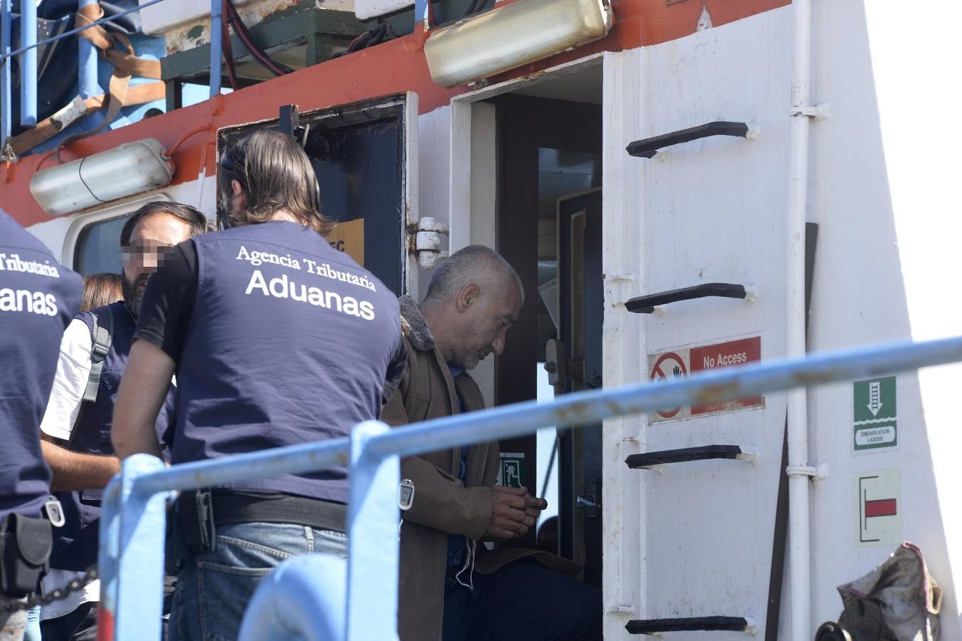 Detenidos En Cartagena Ocho Tripulantes De Un Mercante Con Casi 2 000