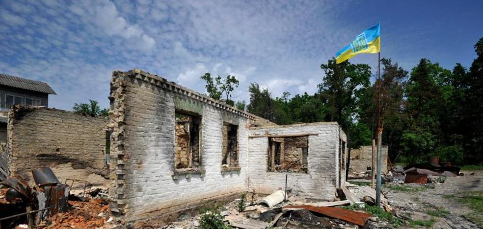 Kiev assures terrain in Donbas recovers and foresees fighting for ...