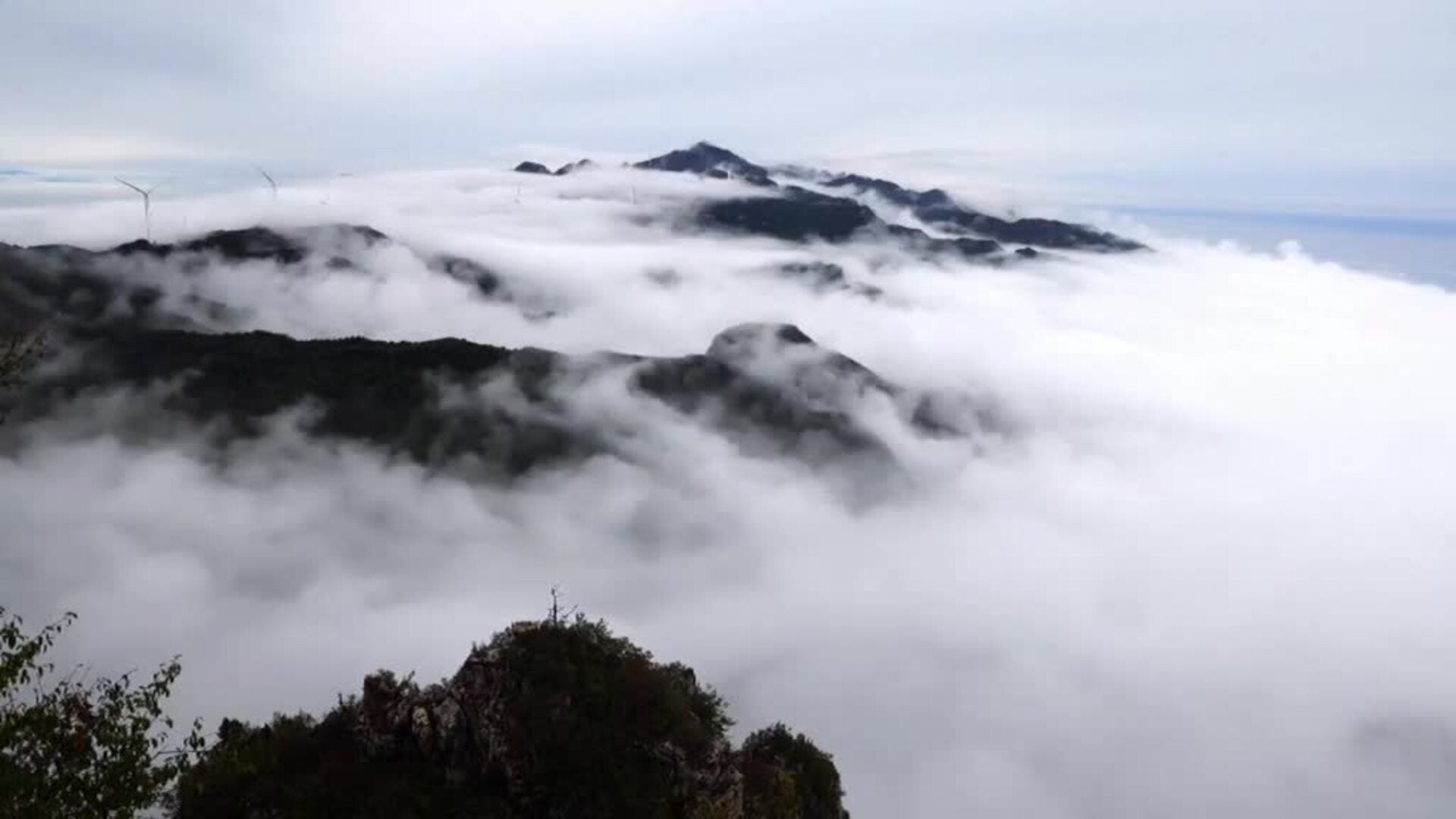 Espectacular mar de nubes en los Picos Wulao, China | La Verdad
